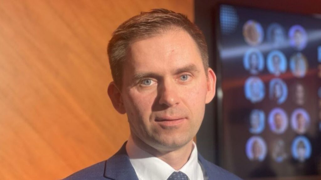 Edgars Bisenieks: PVN par saņemtajiem pakalpojumiem no ES – MANAKABATA.LV